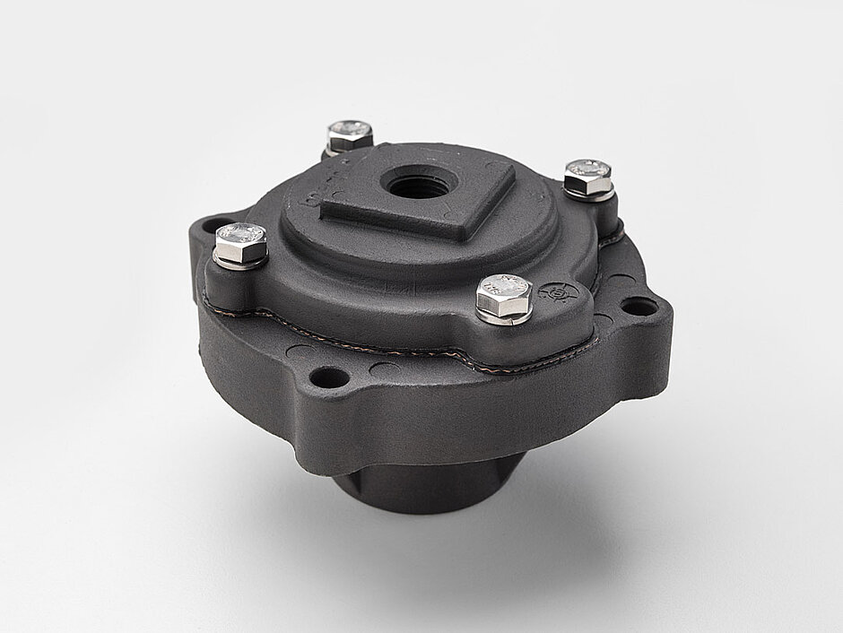 Manifold flat mount pulse jet valves for direct header tank mounting